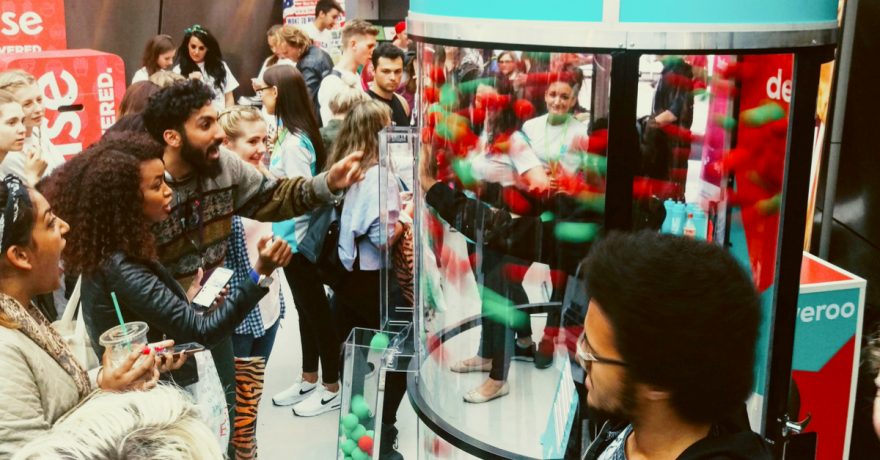 How to advertise to students at freshers fairs